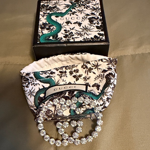 Gucci | Accessories | Gucci Hair Clip With Crystal Accents In Excellent ...